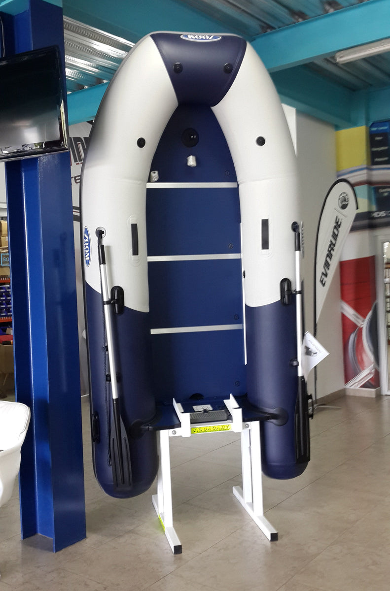 Transom Vertical Display Stand – AquaCarts, Inc.